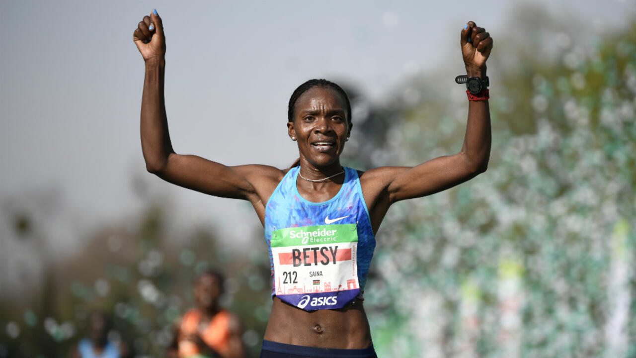 Kenyans take men's and women's titles in 42nd Paris marathon