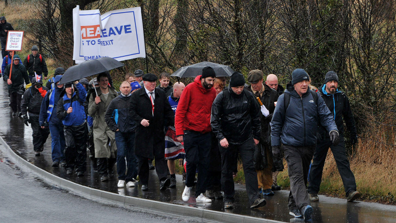 Nigel Farage’s 400km pro-Brexit march sets off from Sunderland to London