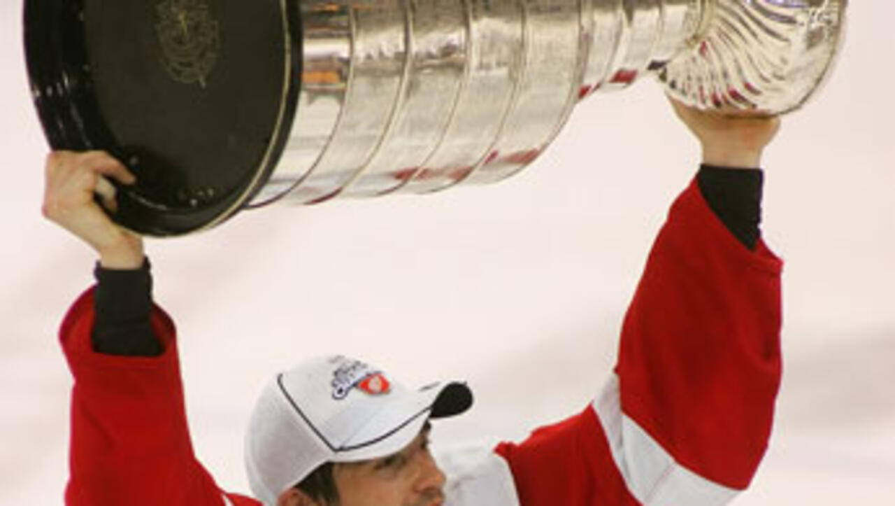 Red Wings hold off Penguins to capture Stanley Cup