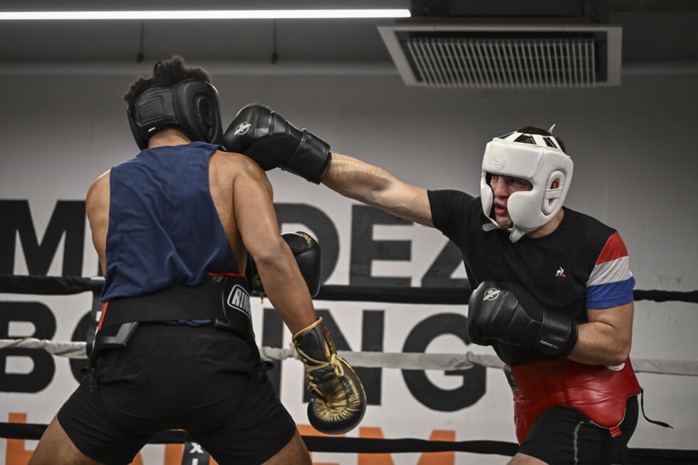 'Fighting spirit': Disabled French boxer yearns for glory