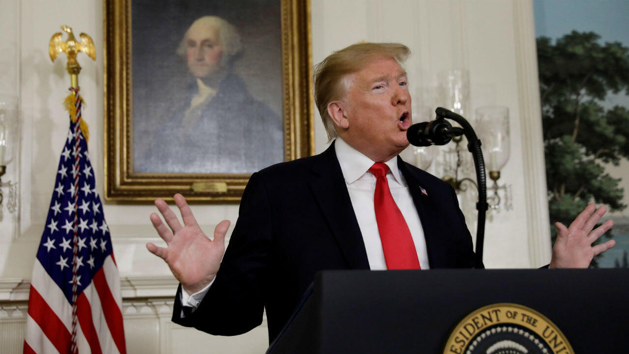 Trump ofrece alivio para beneficiarios del Daca y TPS a cambio del muro