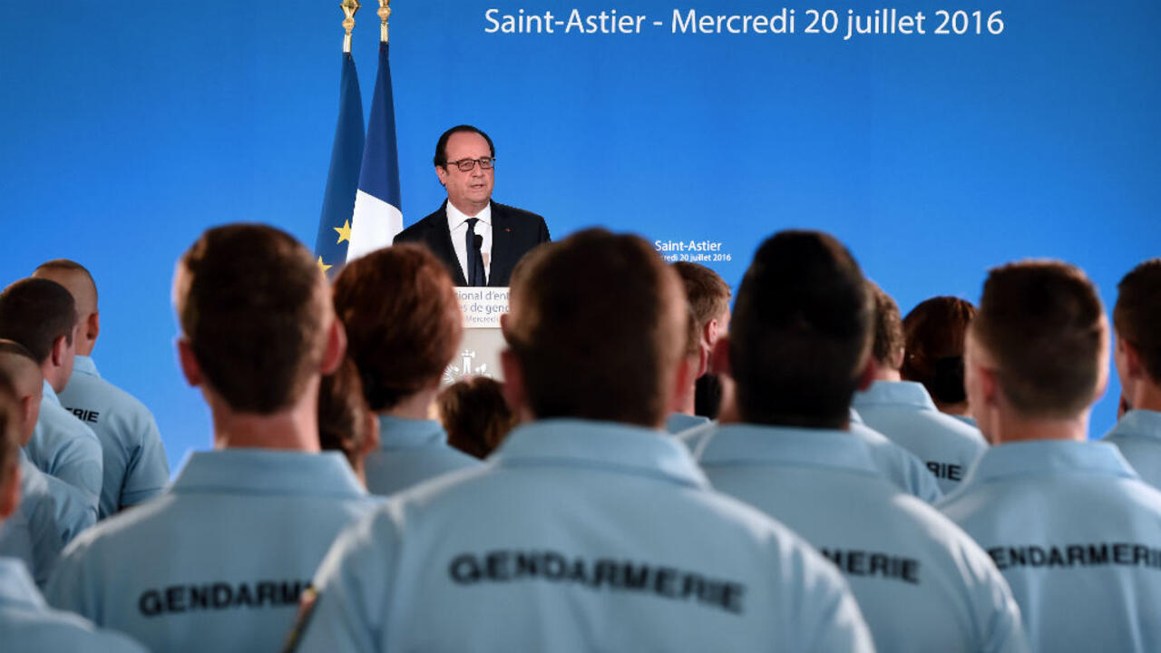 France to form National Guard to counter terrorist threat, Hollande says