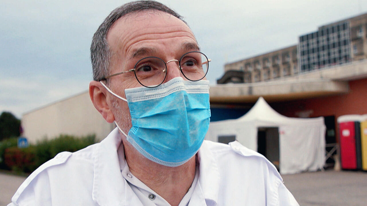 Meeting Syrian doctors on the Covid-19 frontline in France - Reporters