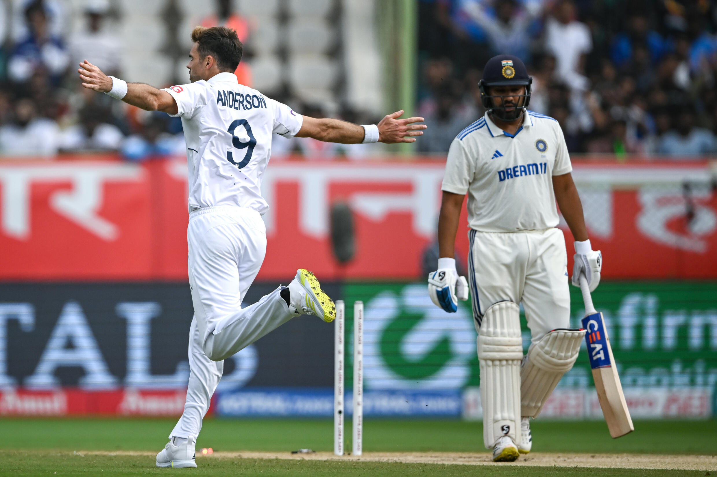 Gill says '70-30' for India victory as England chase 399
