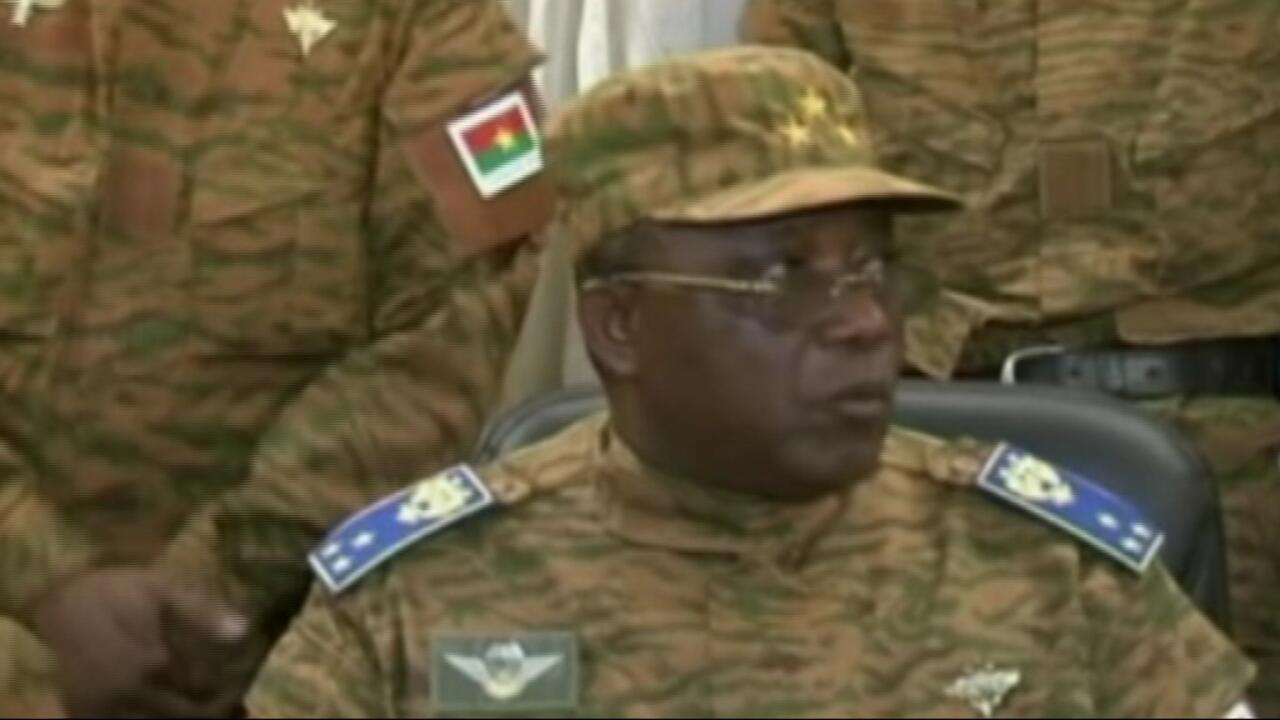 Le général Honoré Traoré s'autoproclame chef du Burkina Faso