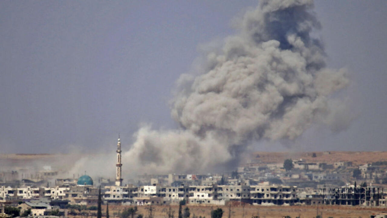 Rebels in Syria's Deraa agree surrender deal