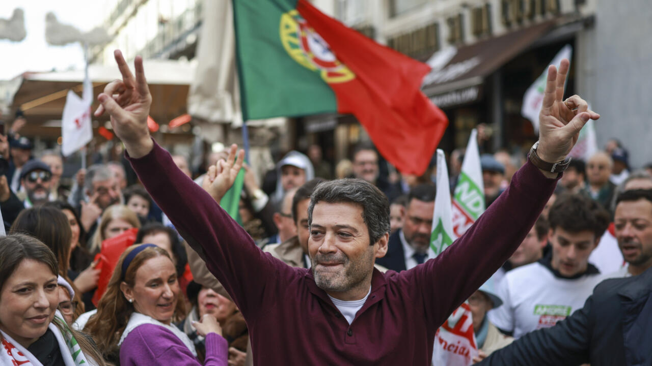 Portugal presidential vote wide open as far-right surge expected