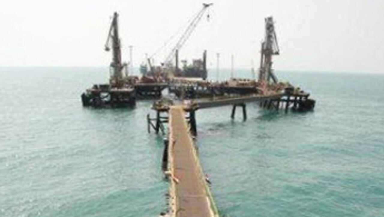 Shell-Petronas consortium win bid for large southern oil field at auction