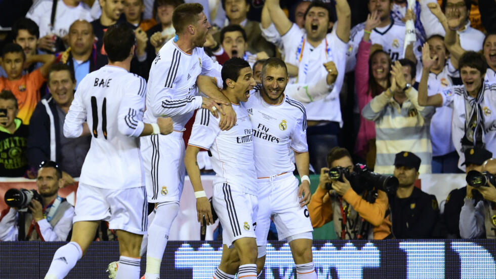 Real Madrid beat old foes Barcelona to lift Copa del Rey