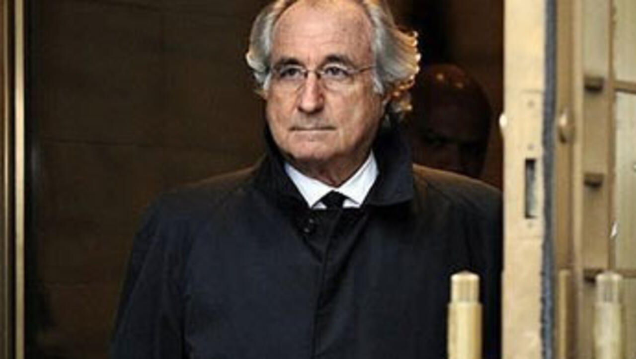 New twist in Madoff affair spotlights wife's involvement