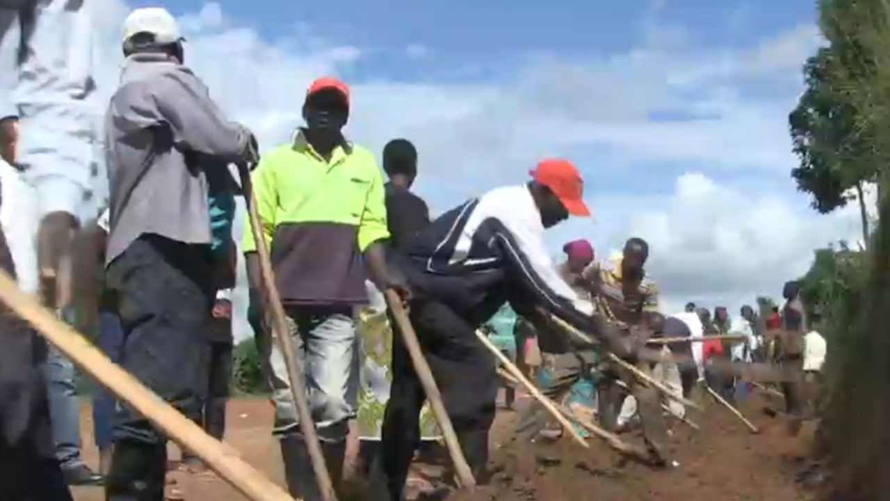 L'Umuganda, jour des travaux communautaires obligatoires au Rwanda