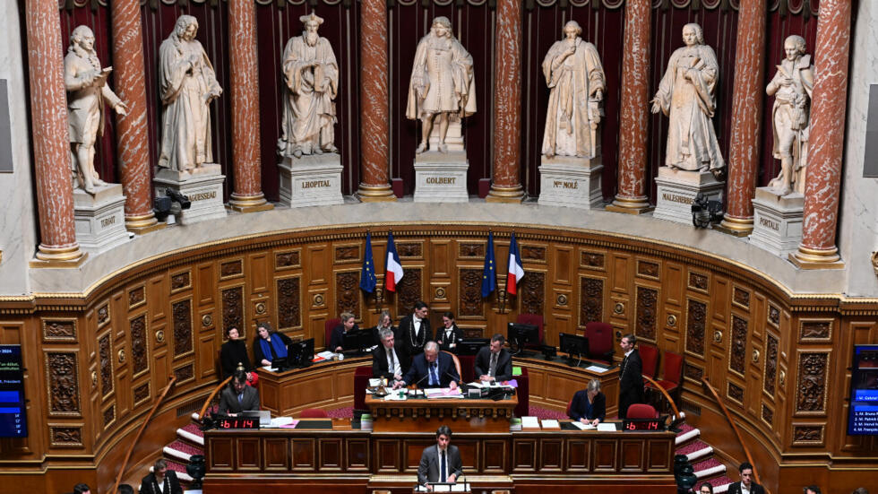 Le Sénat approuve à son tour très largement l'accord de sécurité entre ...