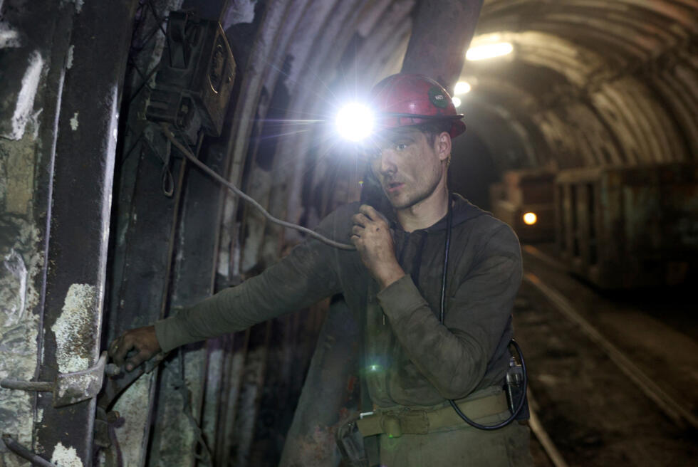 Ukraine coal propped up by miners who fled Russian occupation