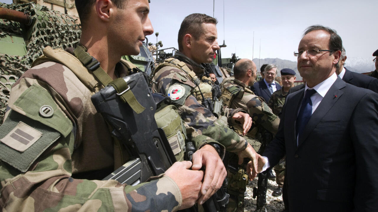 France to arm Iraqi Kurds fighting ISIS militants