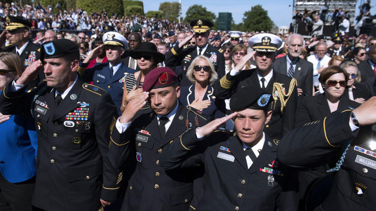 D-Day anniversary: Thousands pay homage to the heroes of 'The Longest ...