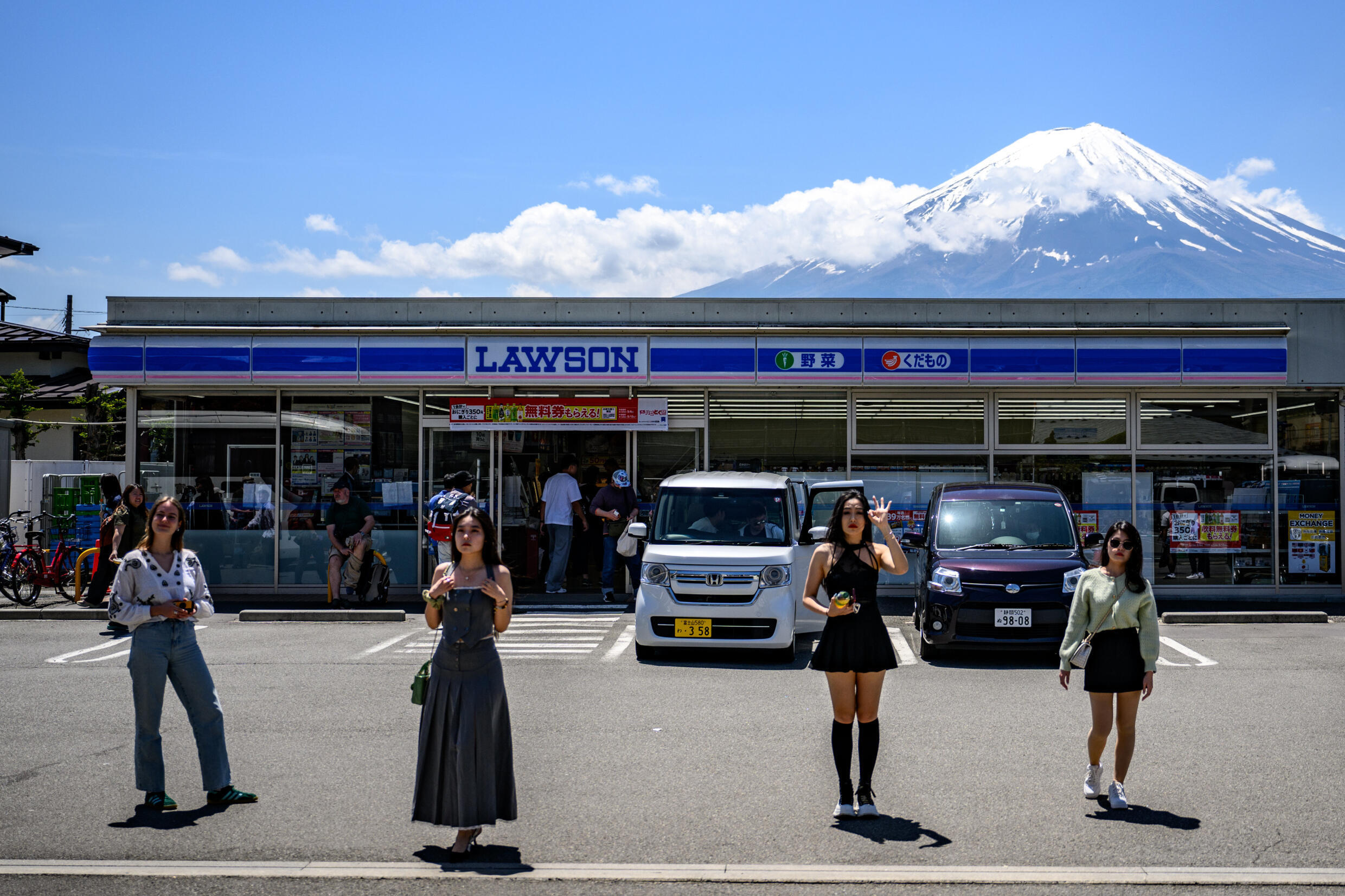 Japan town begins blocking Mt Fuji view from 'bad-mannered' tourists