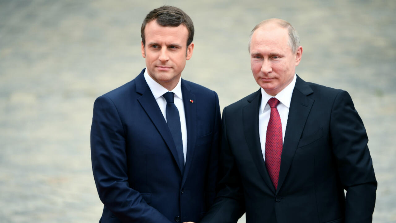 Macron en Russie pour "dégager des points d'accords communs" avec Poutine