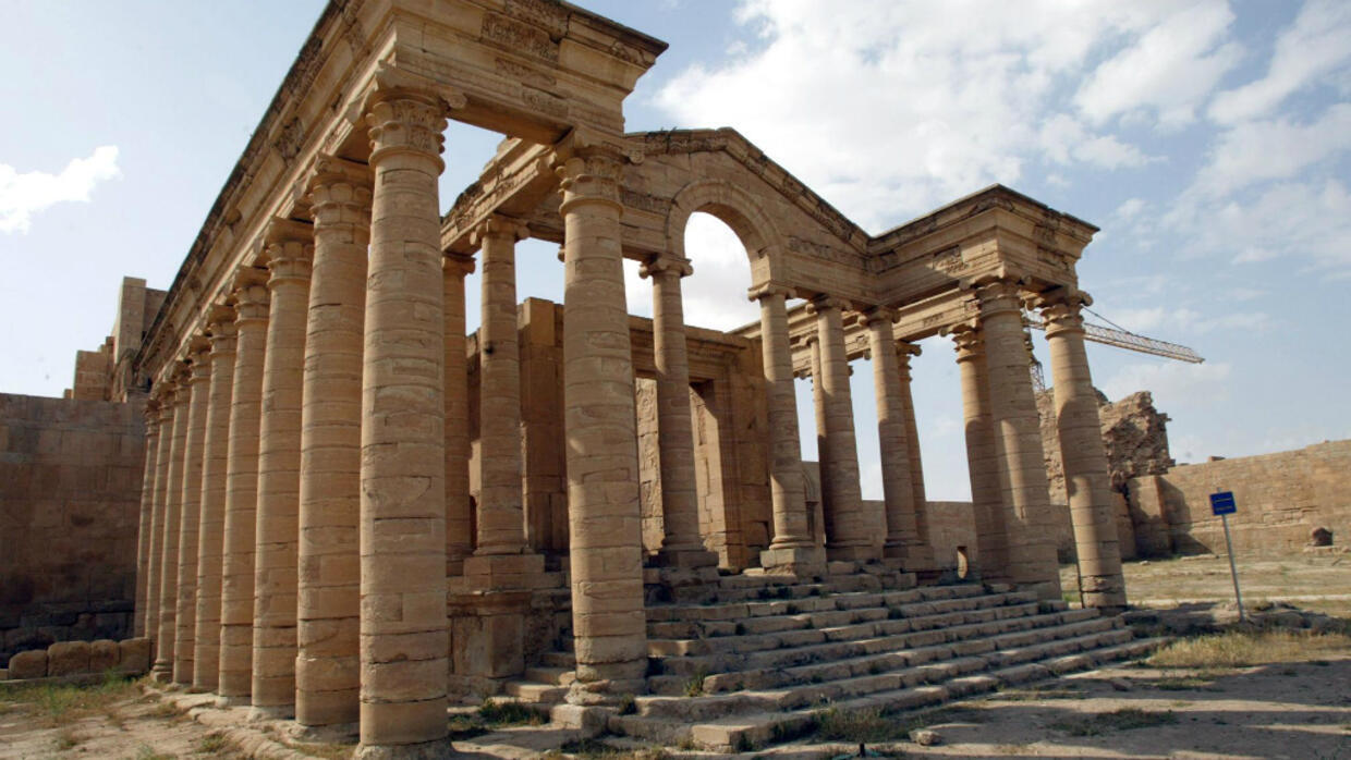 Islamic State militants destroy Iraq's ancient city of Hatra
