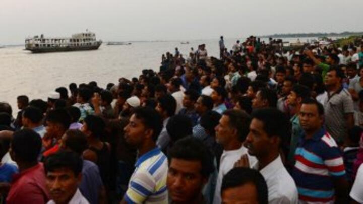 Bangladesh ferry capsizes with 200 passengers on board