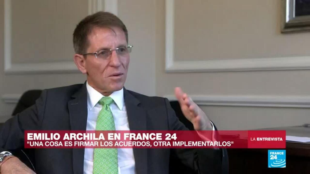 Emilio Archila: "le hemos cumplido a la FARC" - La Entrevista