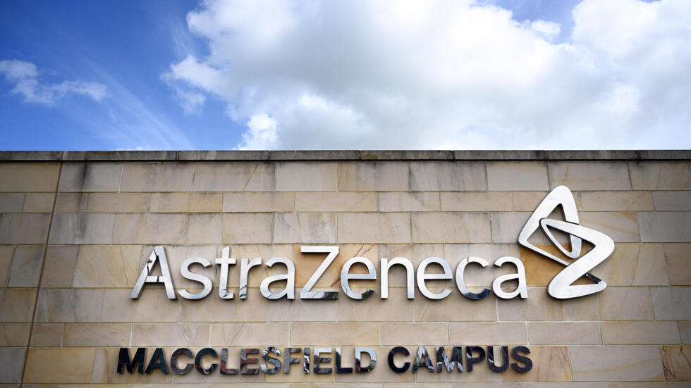AstraZeneca, obligada a cumplir entregas de vacunas a la UE