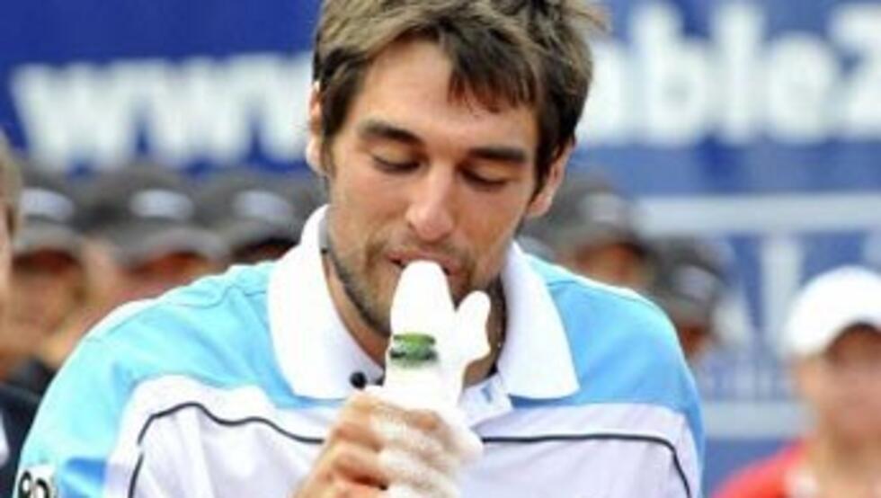 Le Français Chardy remporte son premier titre à Stuttgart