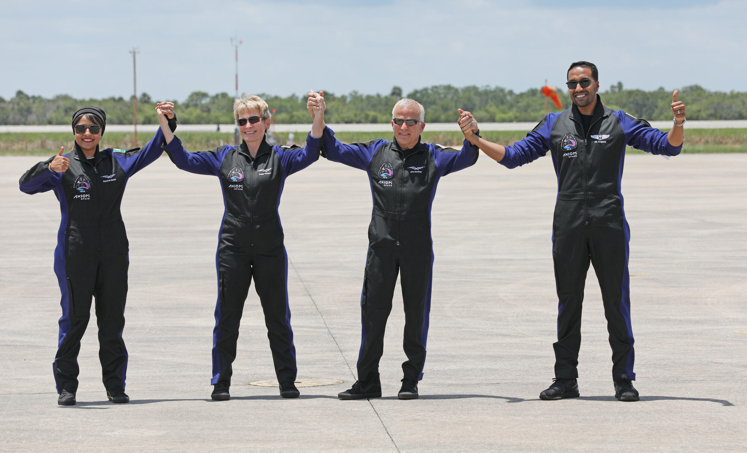 Deux astronautes saoudiens, un homme et une femme, décollent vers l'ISS