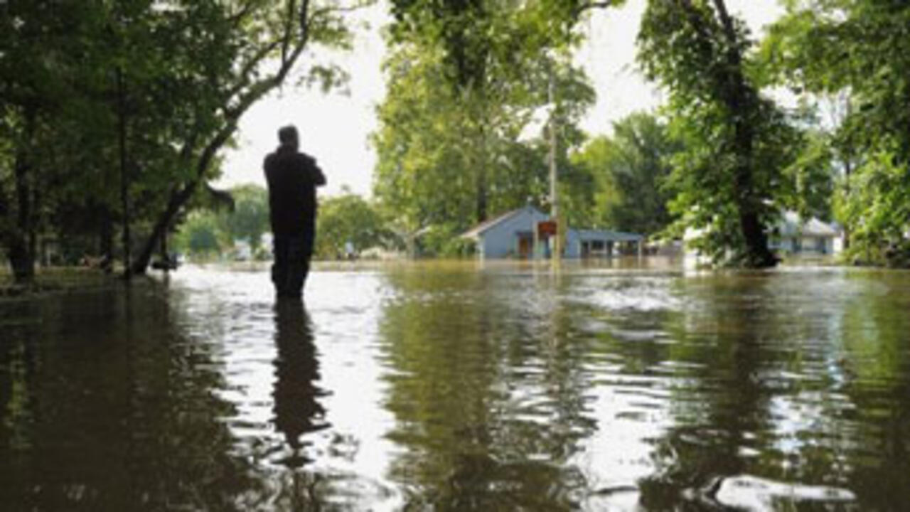 Obama declares floods ‘major disaster’