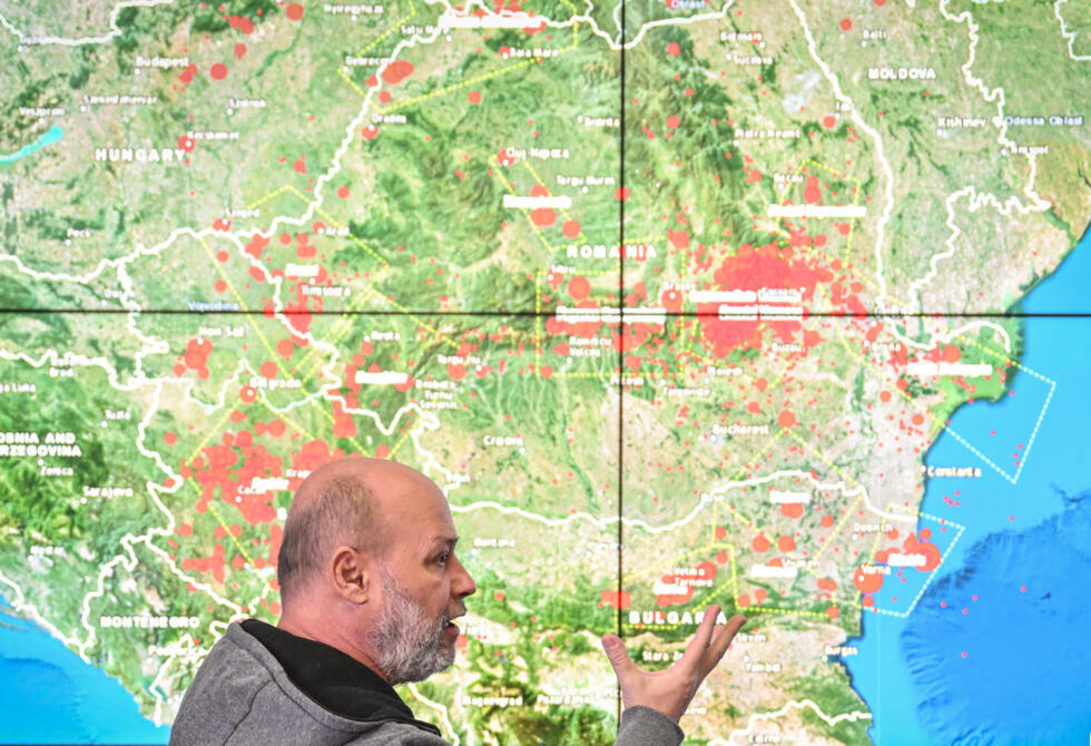 Quake-prone Bucharest trembles over rickety buildings