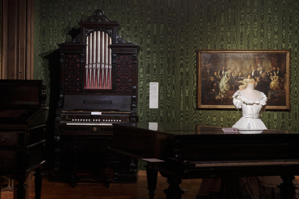 Austria celebrates 200 years of 'waltz king' Johann Strauss II