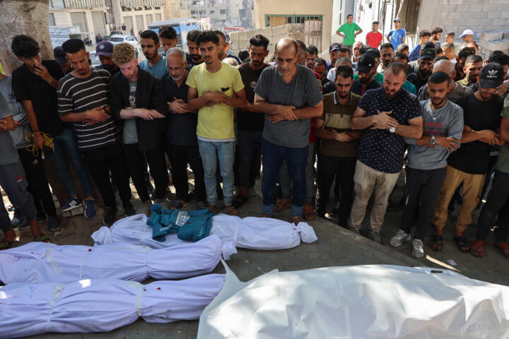 Gaza mourns those killed in Israeli strike on seafront cafe