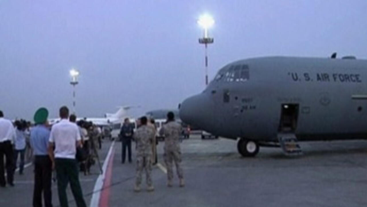 First planeloads of US aid to combat wildfires arrive in Moscow