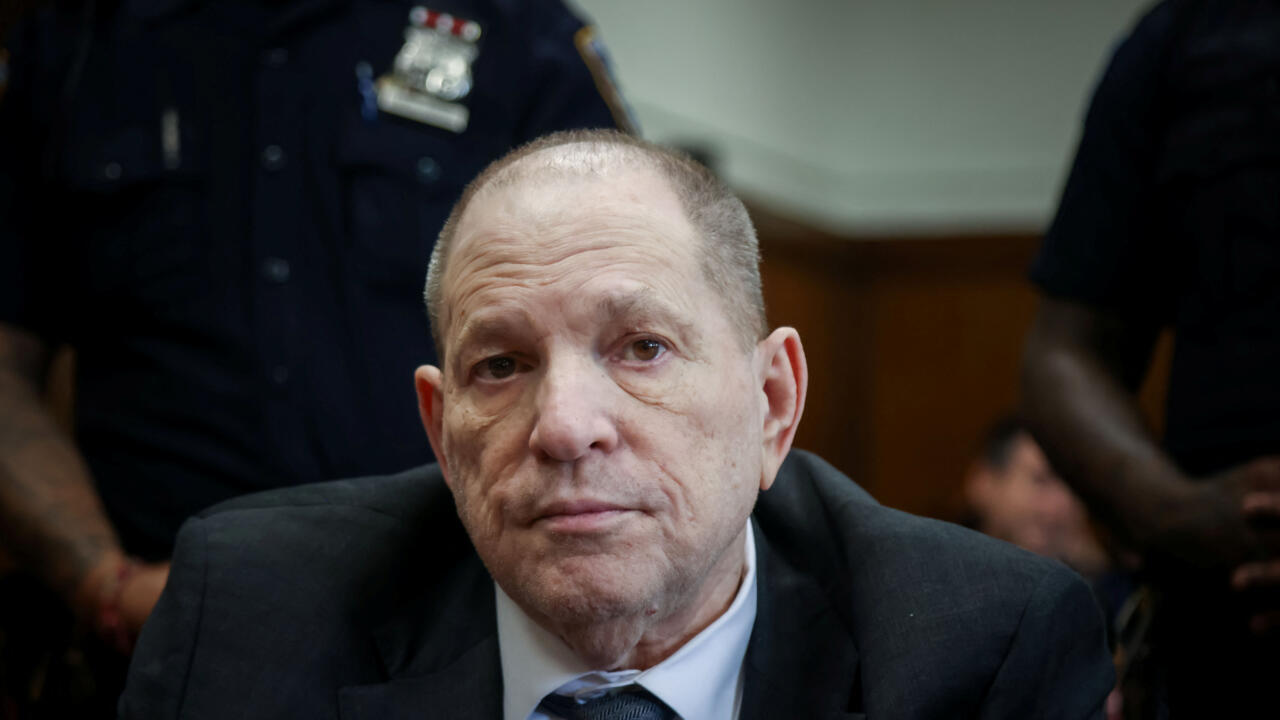 L'ancien producteur Harvey Weinstein jugé coupable d'une agression sexuelle lors d'un nouveau procès