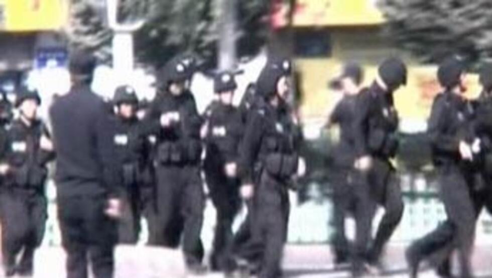 Top officials sacked after deadly unrest in Urumqi