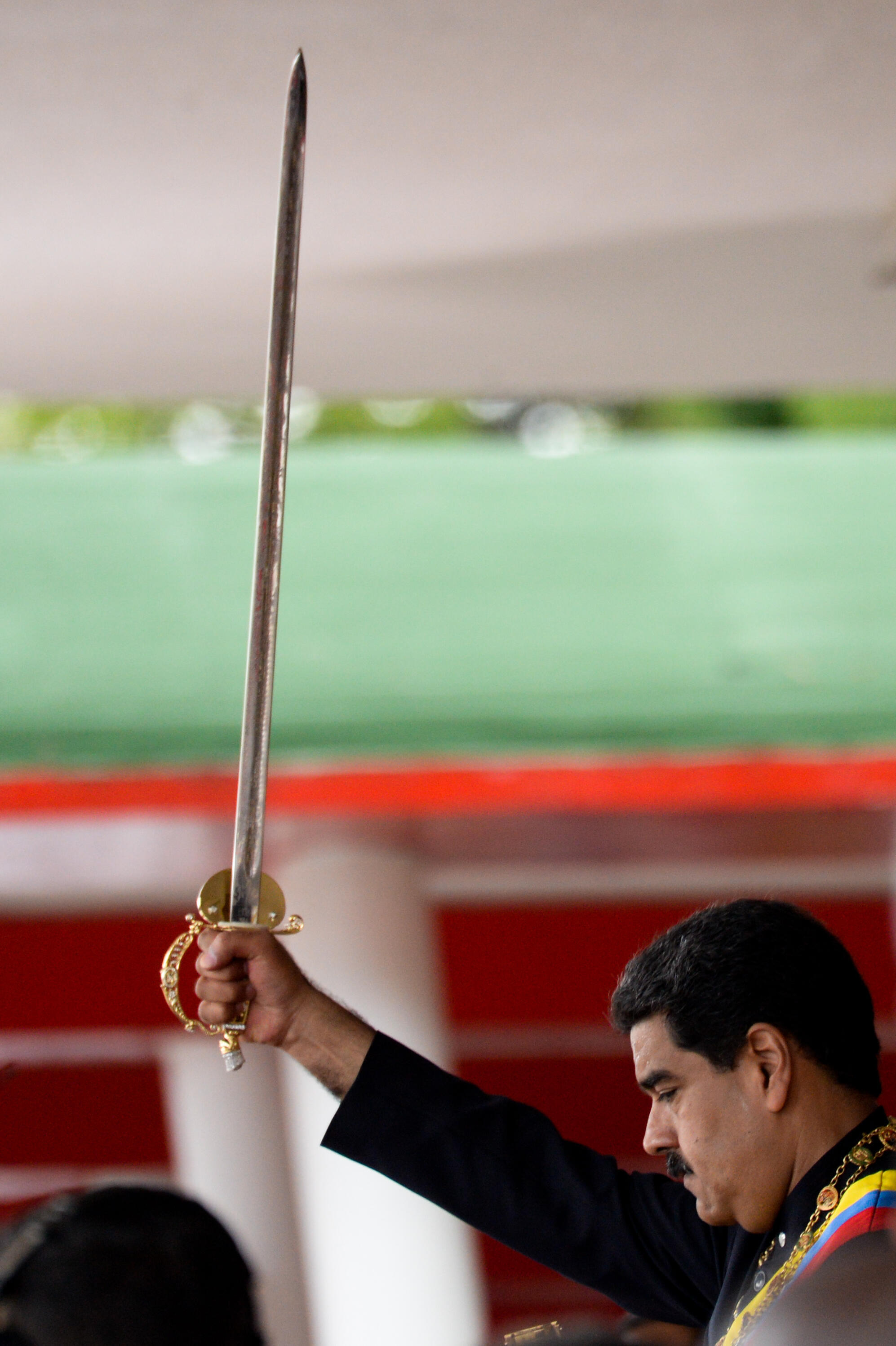 De Bolívar a Súper Bigote, pasando por Chávez: el culto a los líderes ...