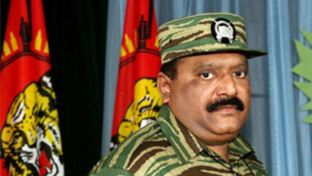 Tamil Tiger leader alive but surrounded, says military
