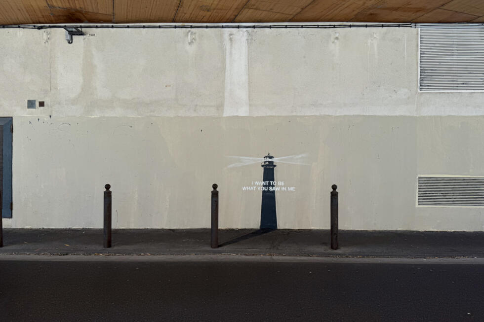 Un nouveau Banksy sous forme de phare fait son apparition à Marseille