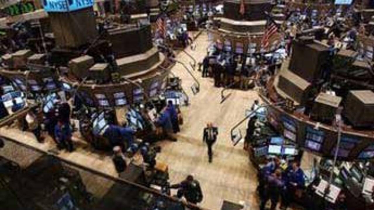 Dow closes at record high as US home prices, confidence rise