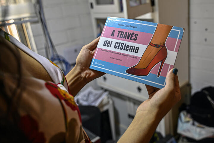 Gender: X - Proud owner of Chile's first non-binary ID card