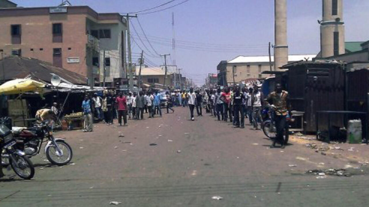 Deadly Nigerian church blast sparks sectarian violence