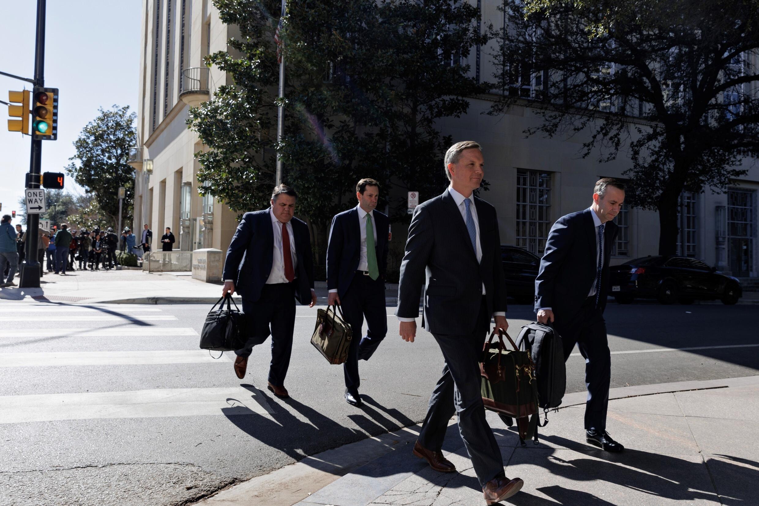 Families of 737 MAX crash victims, Boeing face off in US court