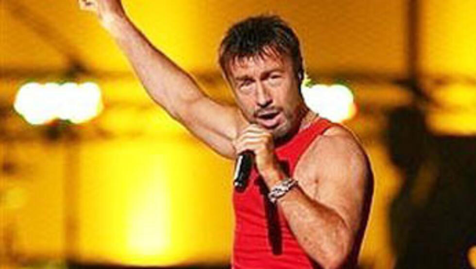 Queen announces new album