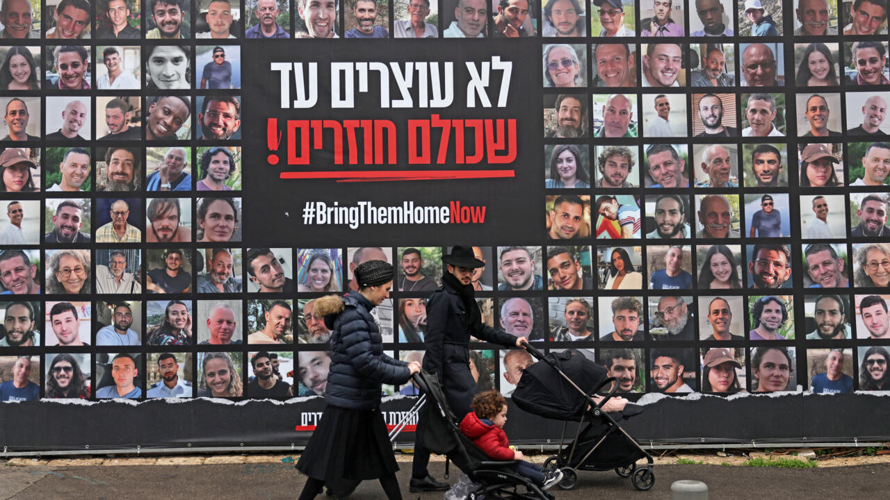 Four female Israeli soldiers released by Hamas - France 24