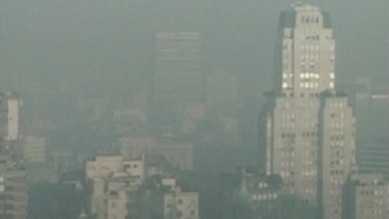 Buenos Aires still under smoke cloud