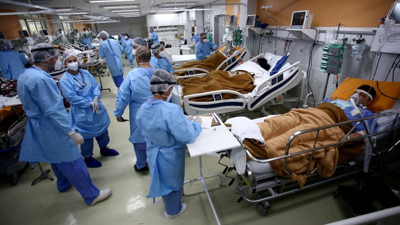 Brasil: la escasez obliga a intubar a pacientes de Covid-19 sin sedantes
