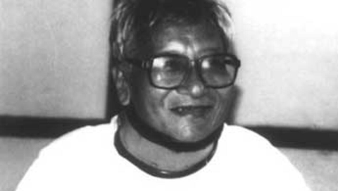 Junta frees long-time political prisoner Win Tin