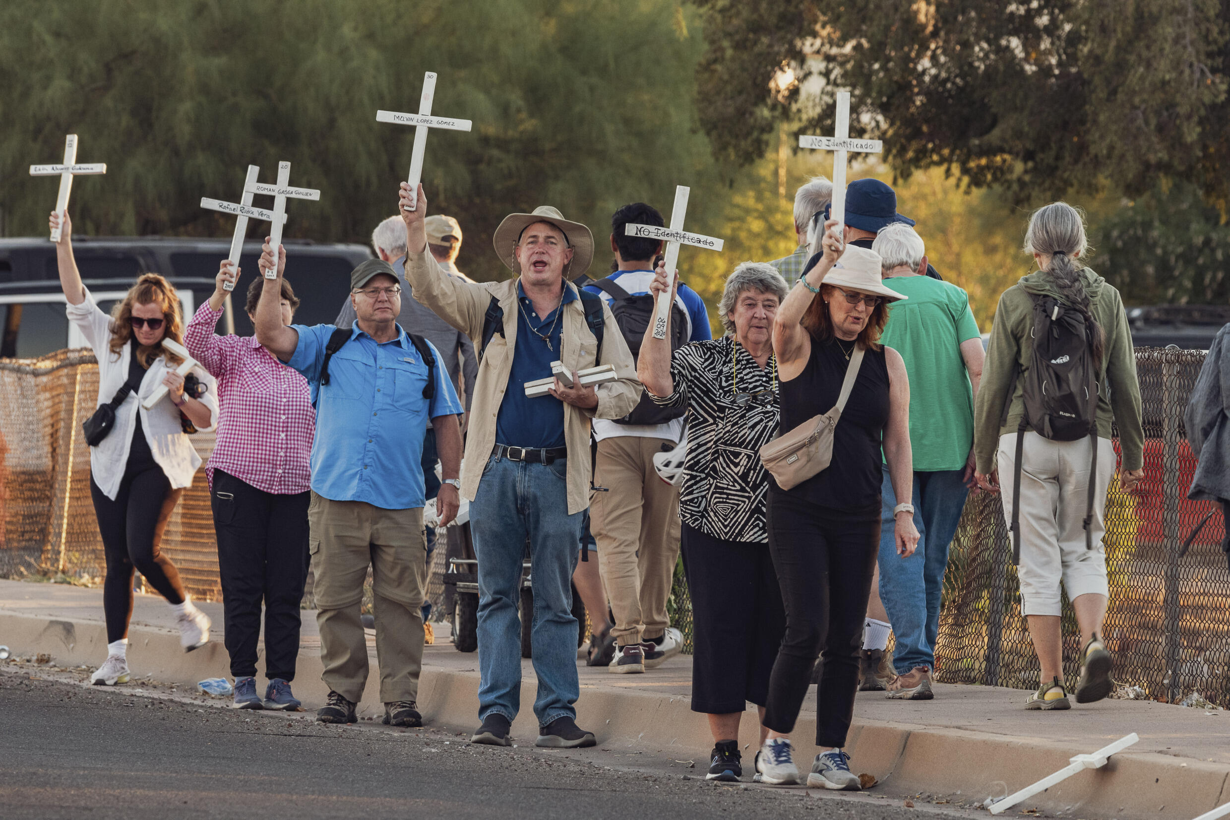 At US border, frustration over immigration as political football