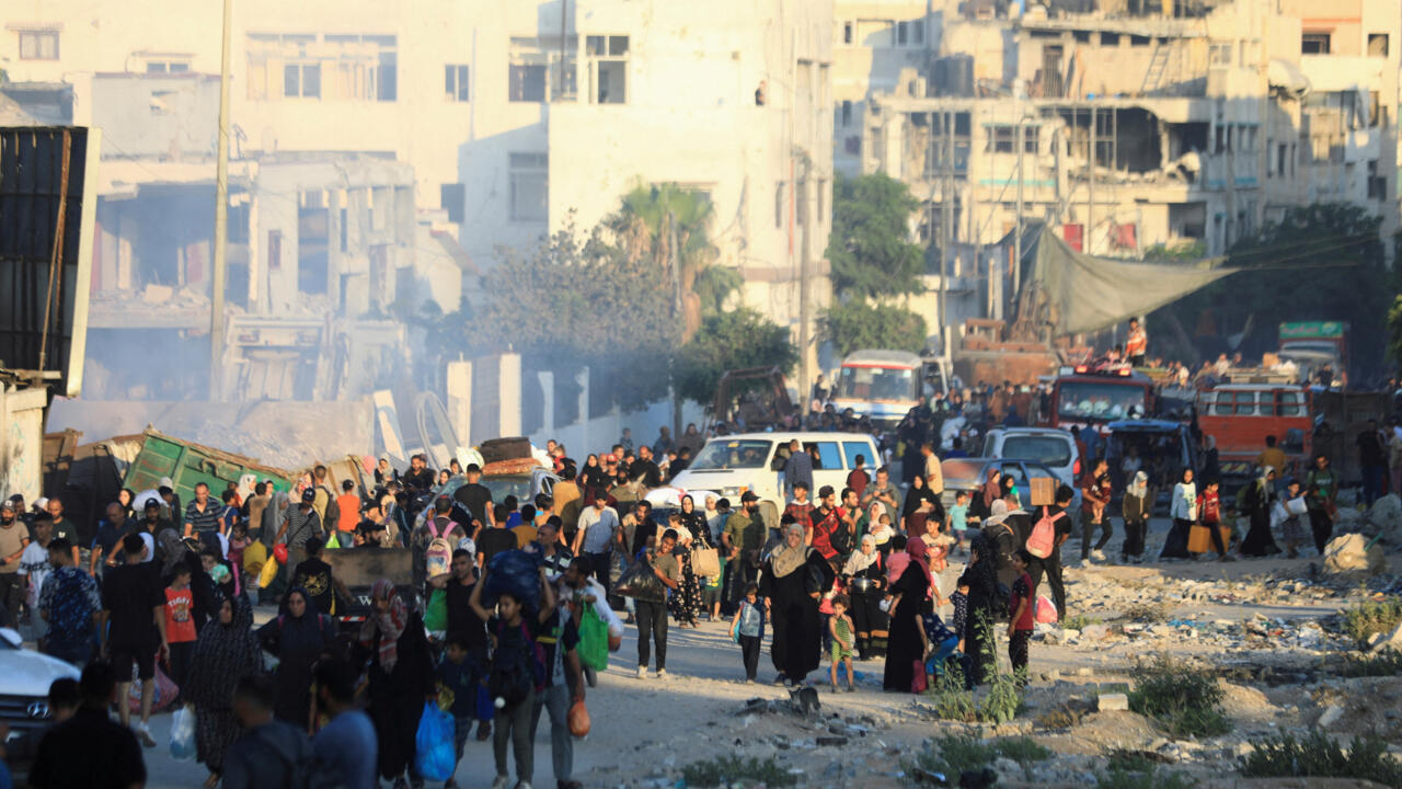 Israel sigue presionando militarmente la Franja de Gaza, donde sólo ...