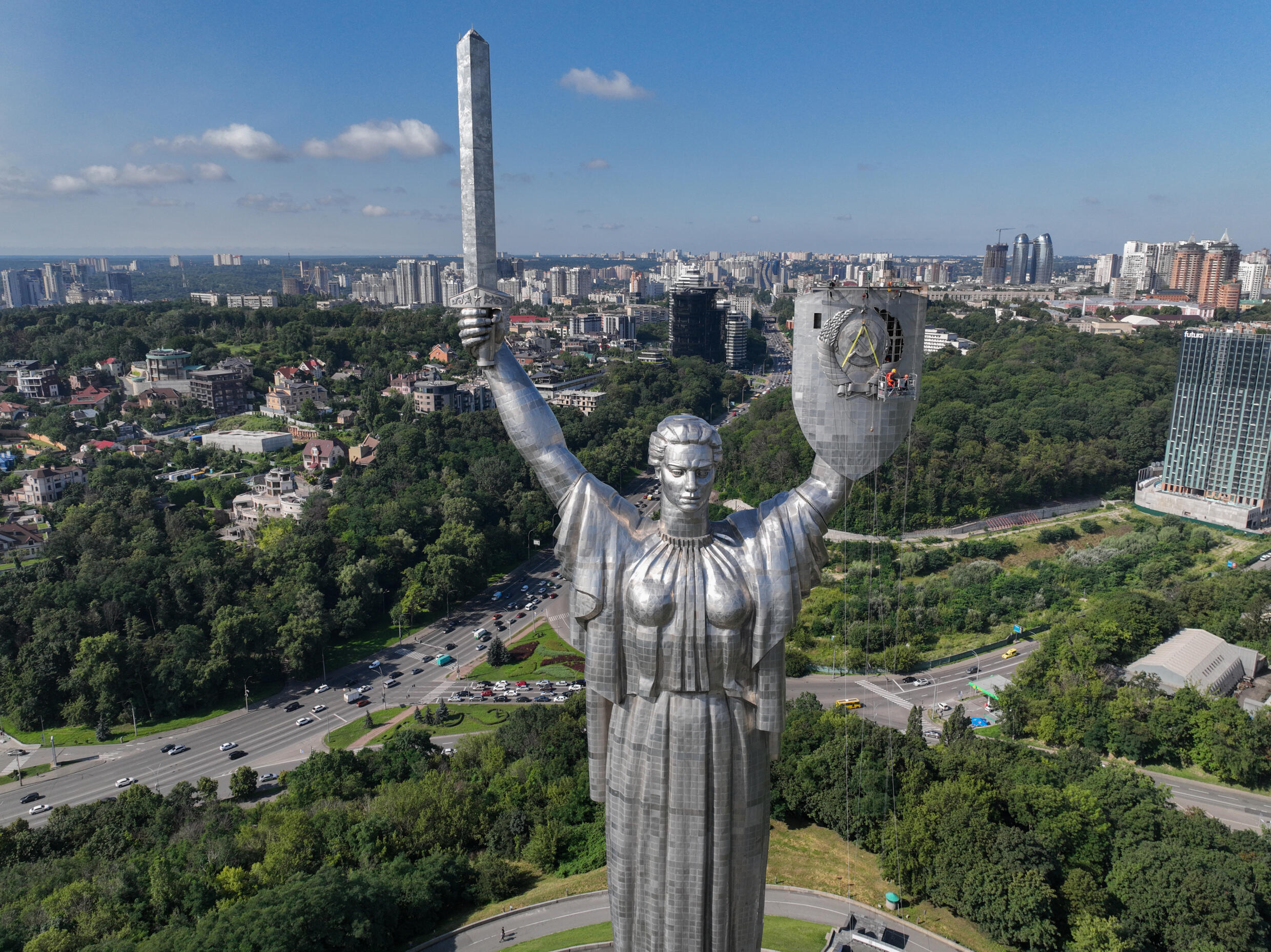 'War for identity': Kyiv pulls hammer, sickle from giant war WWII statue