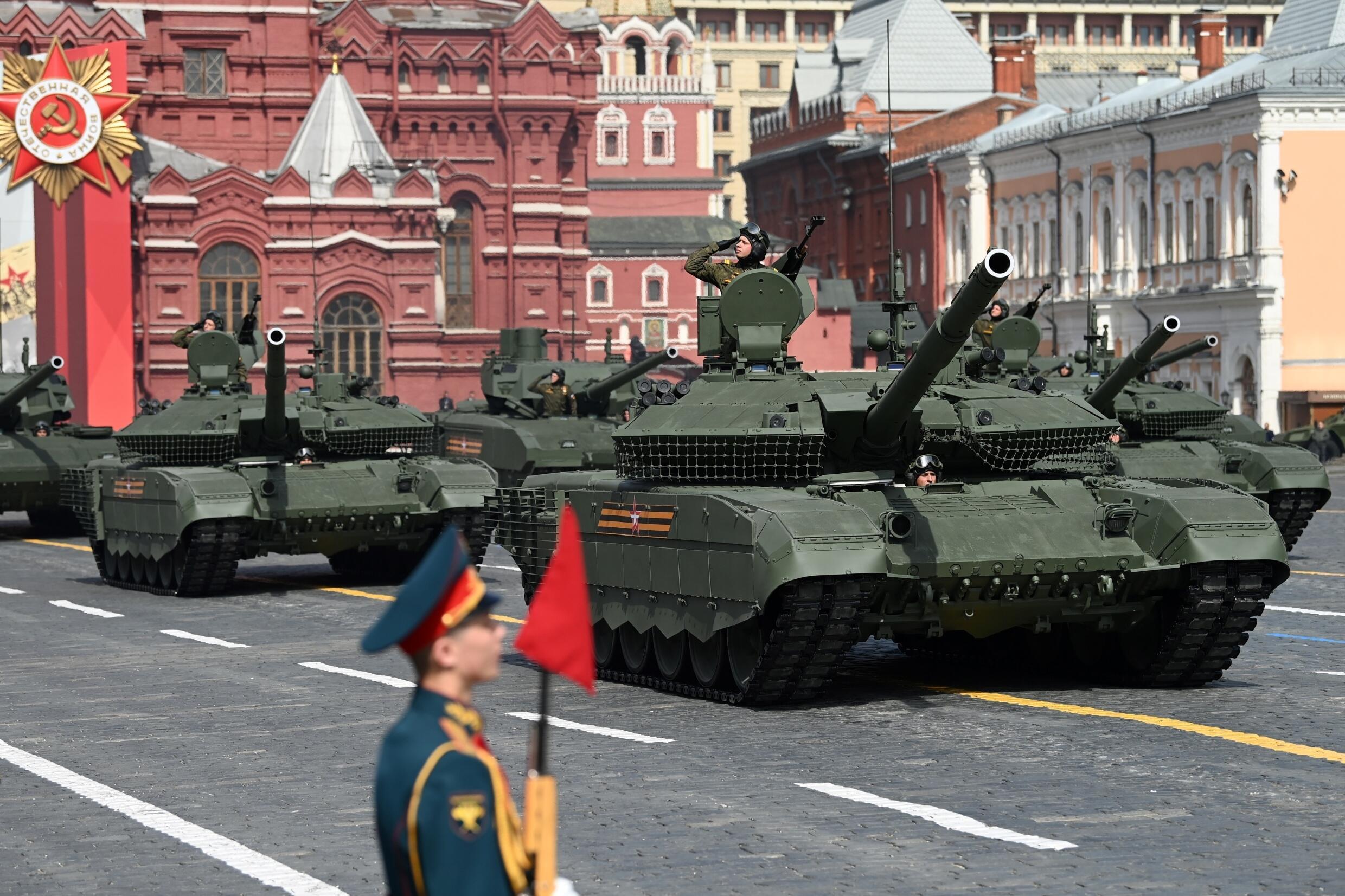Ukraine battles to hold eastern bastions as Russia prepares Victory Day ...